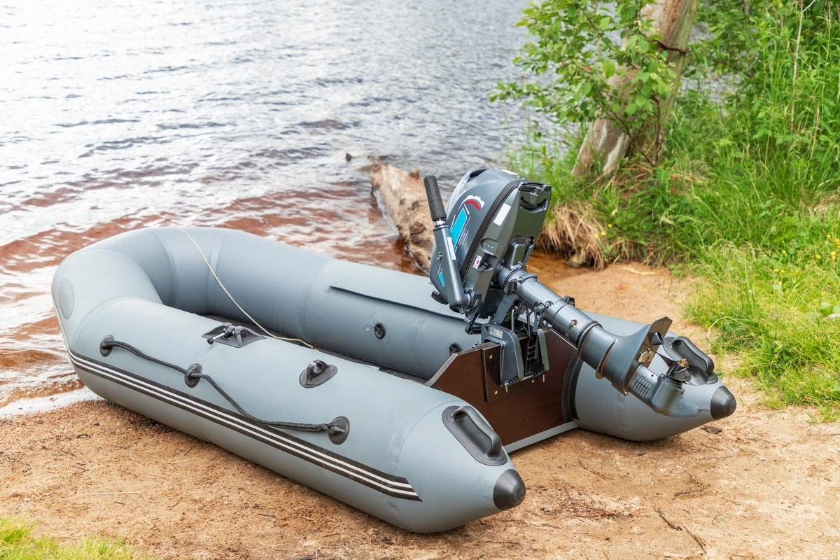Tactical inflatable boats and their uses - EU Shields