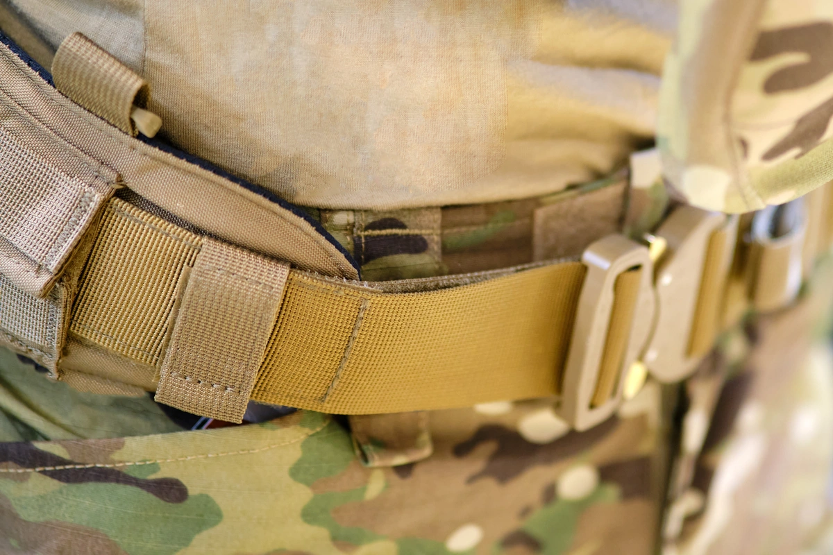How to choose the right tactical belt? - EU Shields